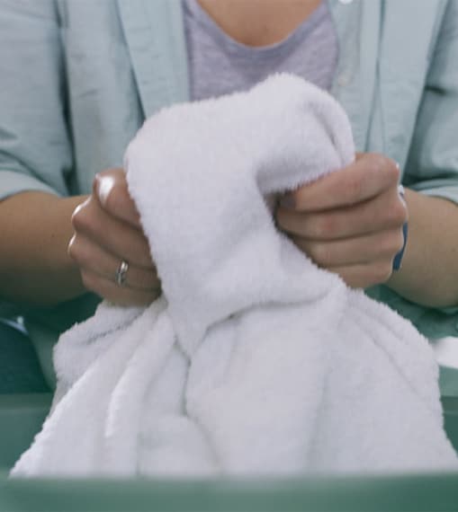 Lava roupas líquido: 6 benefícios para suas roupas